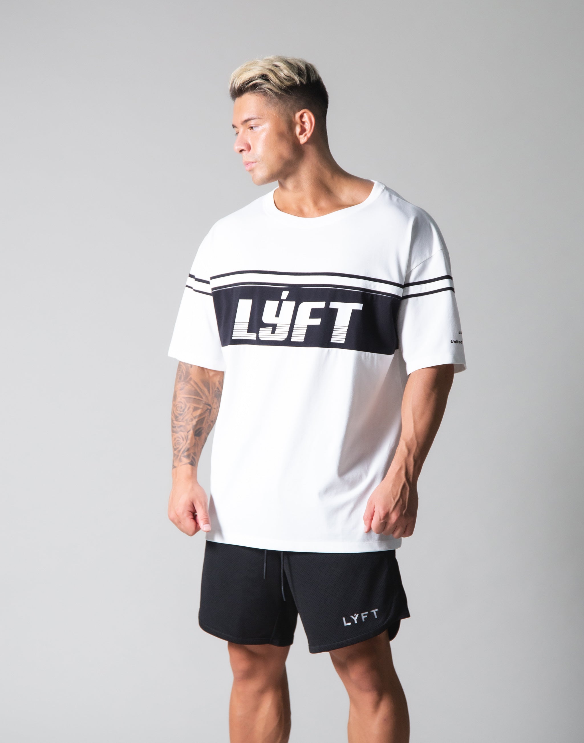 LYFT Stripe Line Big T-shirts - White – LÝFT